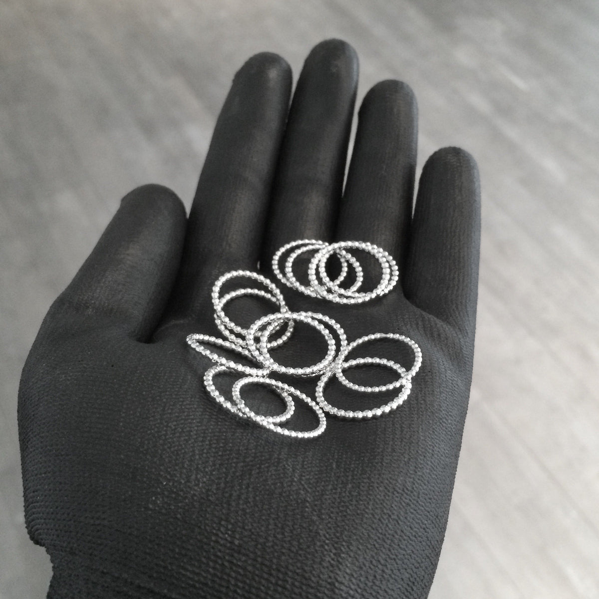 TINY DOT RING – Atom47