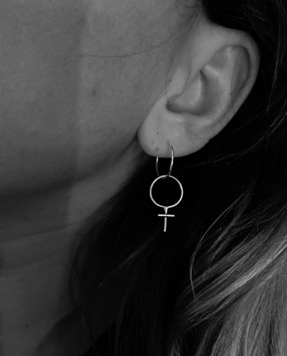 VENUS EAR – Atom47